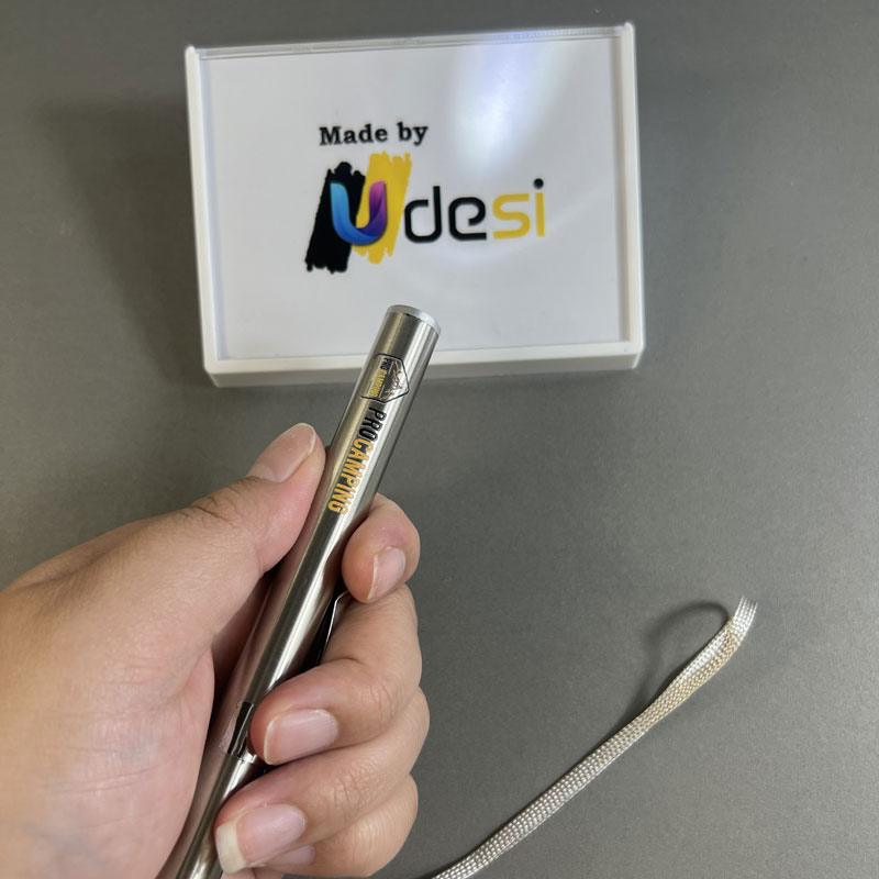 Udesi ของพรีเมี่ยม - ไฟฉาย mini LED - Udesi