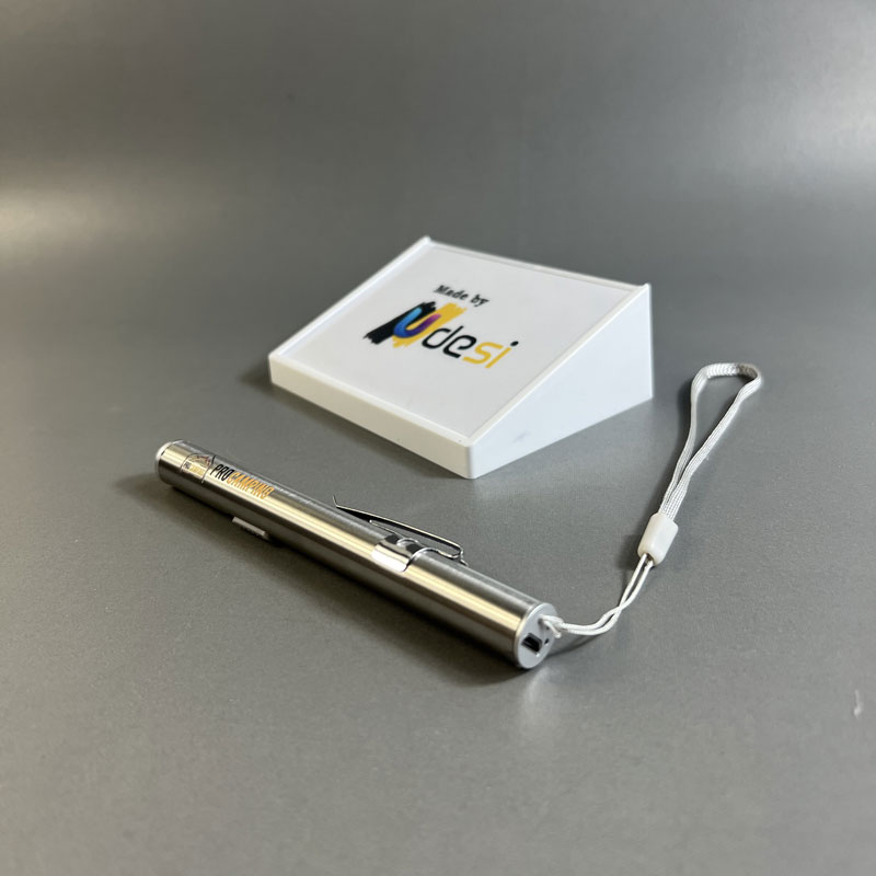 Udesi ของพรีเมี่ยม - ไฟฉาย mini LED - Udesi